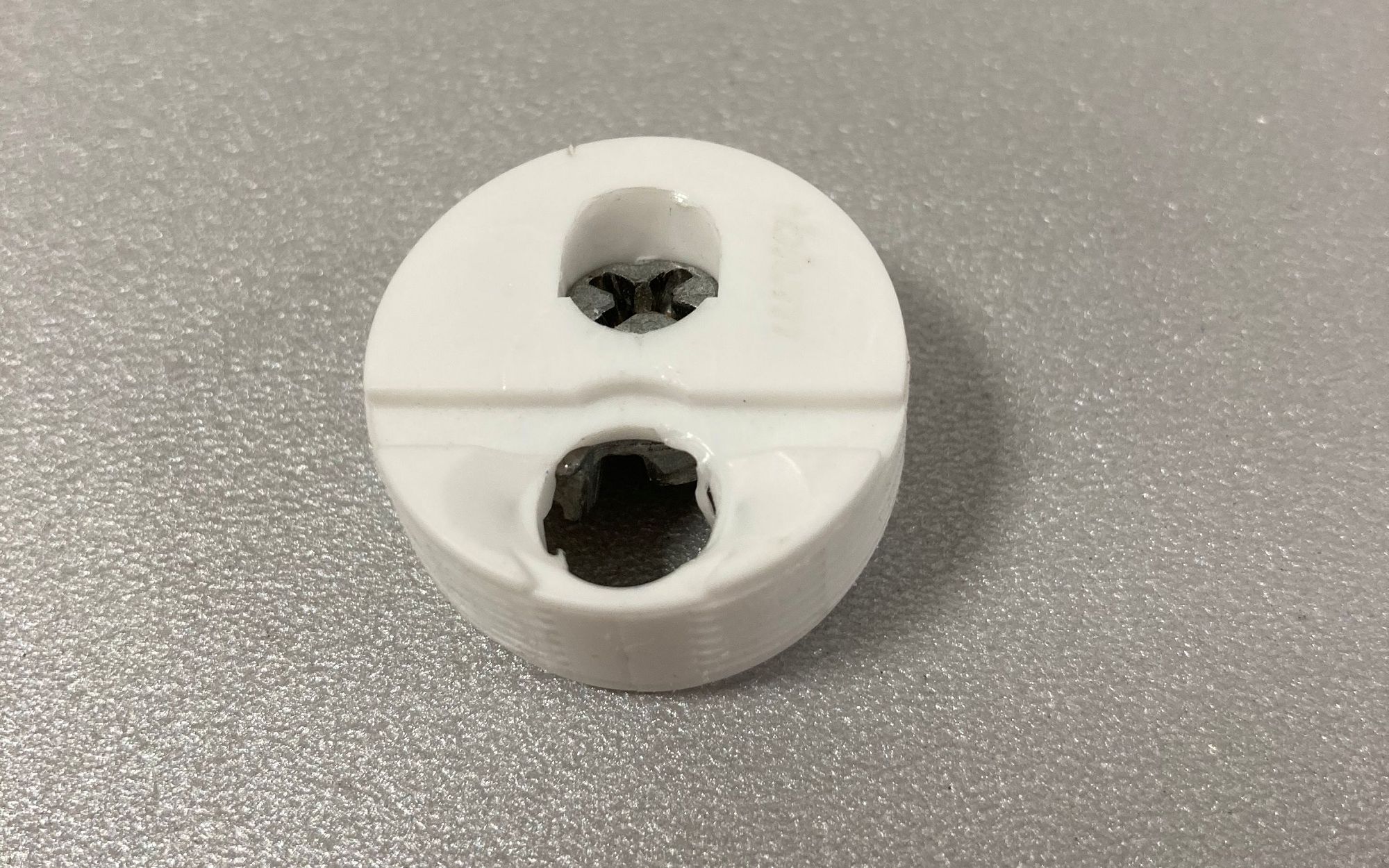 Корпус стяжки, пластмасса, под пресс: купить в Екатеринбурге по цене 20 ...